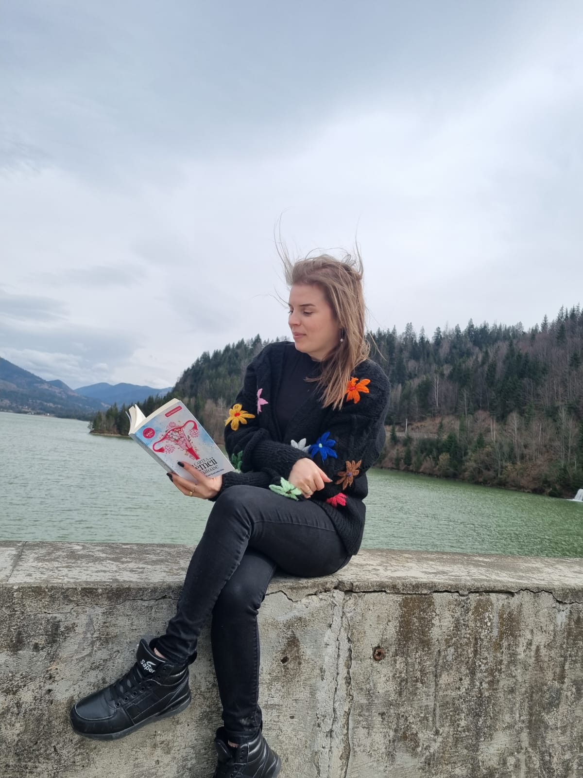 Lilioara-Mariana Popescu: CARTEA FEMEII SĂNĂTOASE (de Vasi Rădulescu ...
